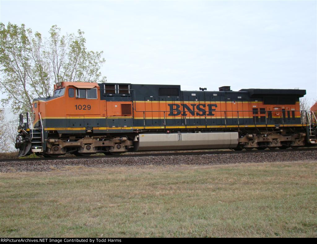 BNSF 1029
